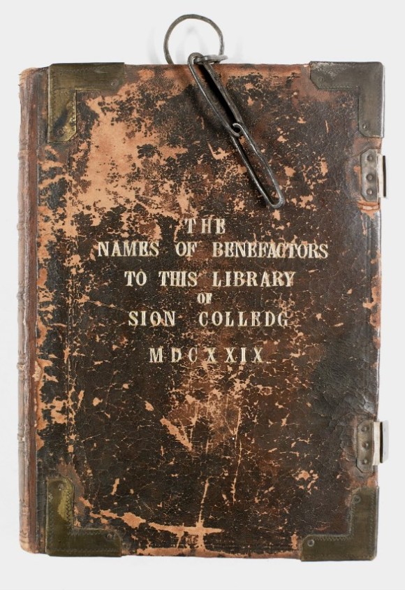 Unchained, but not unchanged: Encountering books and their history in ...